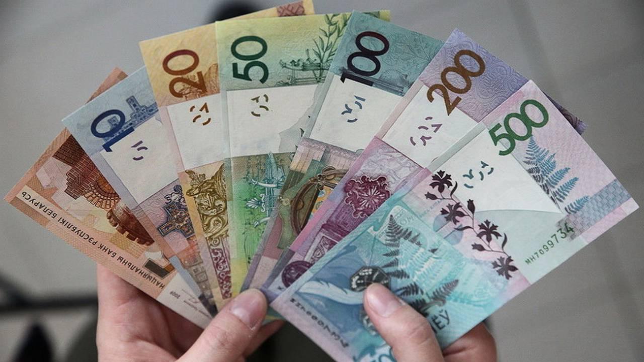 На что белорусы тратят больше всего денег – рассказал Белстат