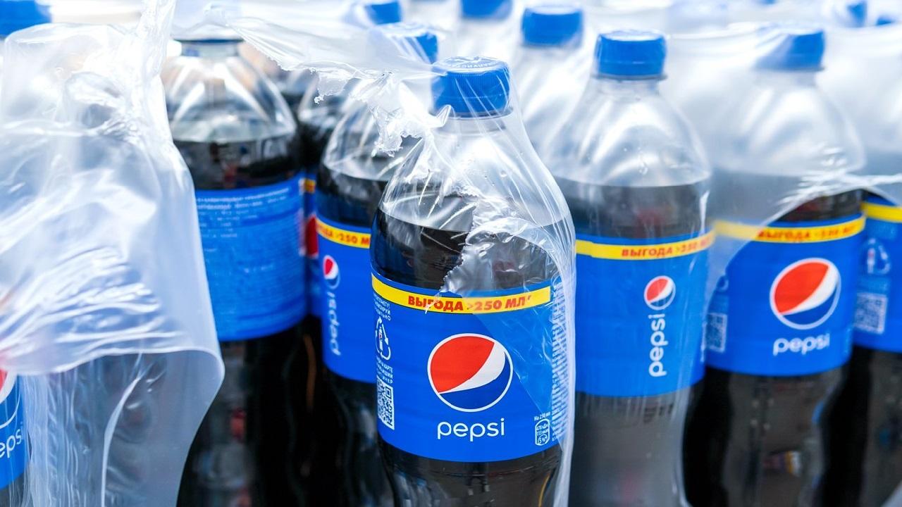 В США решили заставить производителя Pepsi отвечать за пластик ...